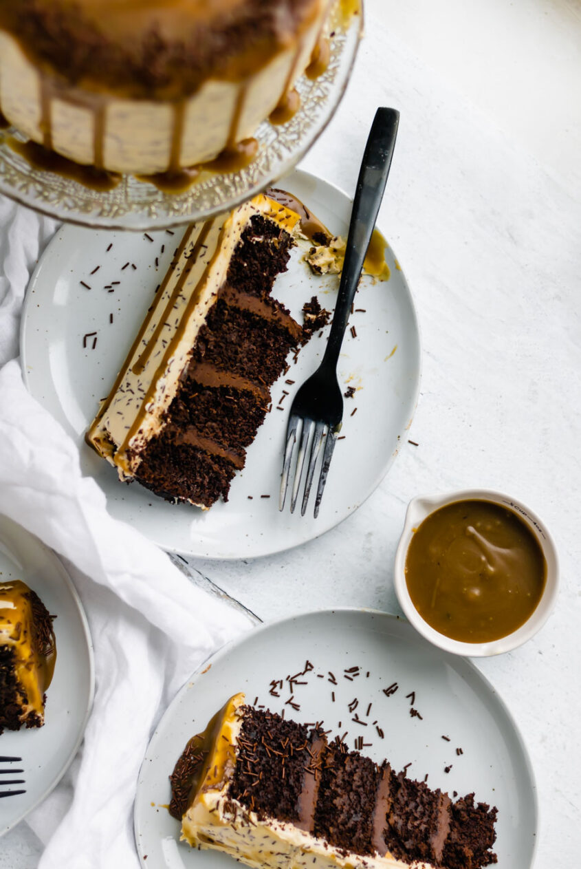 Chocolate Caramel Drip Cake - Mindycake